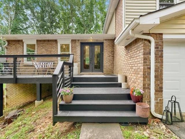 118 Glenell Dr, Woodstock, GA 30189