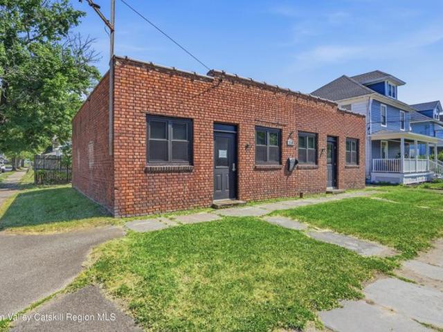 118 Grand St, Kingston, NY 12401