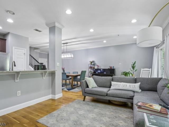 118 Donato Cir