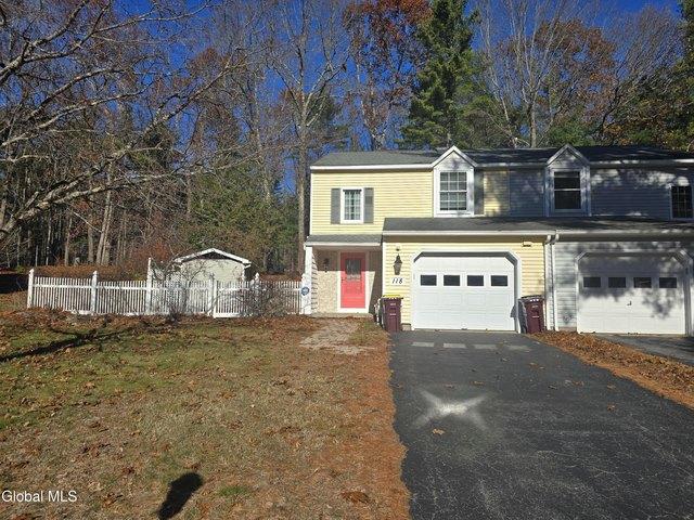 118 Deer Run Dr, Ballston Spa, NY 12020