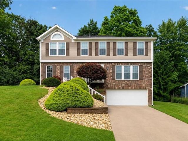 118 Diamondwood Ct, Bethel Park, PA 15102