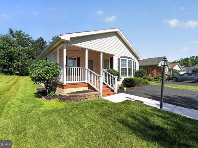 118 Dyer Ct, Royersford, PA 19468