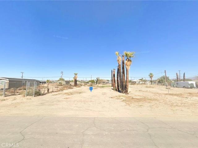 118 E 4th St, Niland, CA 92257 | MLS #AR26027 | Compass