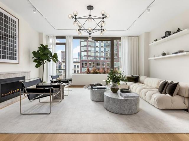 118 E 1st St Unit 5, New York, NY 10009
