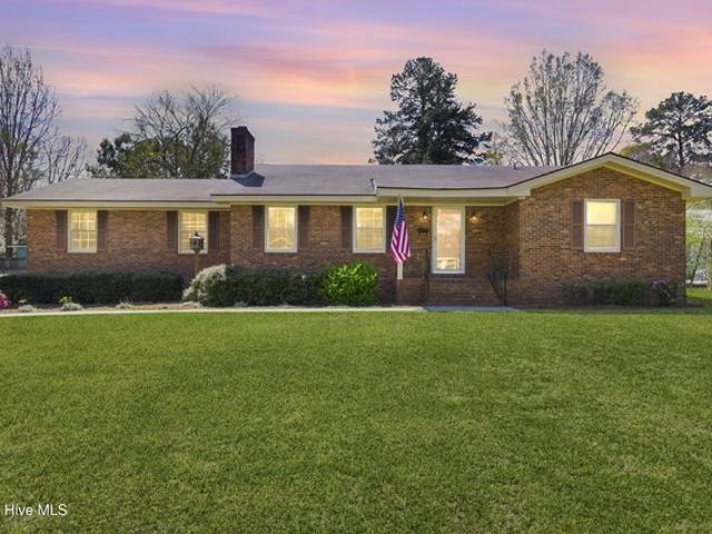118 E Wyche St, Whiteville, NC 28472