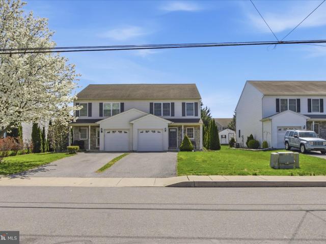 118 E Broad St, New Holland, PA 17557 | Compass