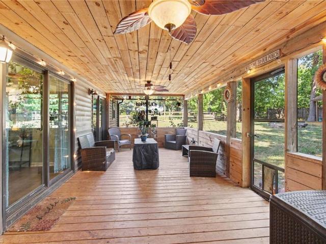 118 E Chinaberry Court