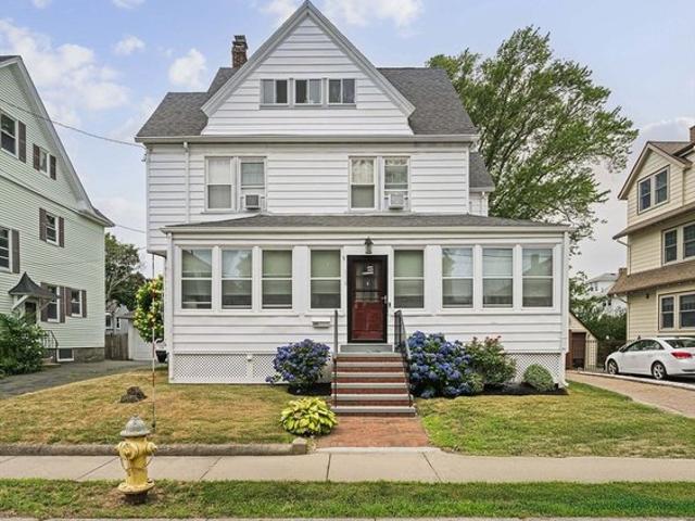118 E Elm Ave, Quincy, MA 02170