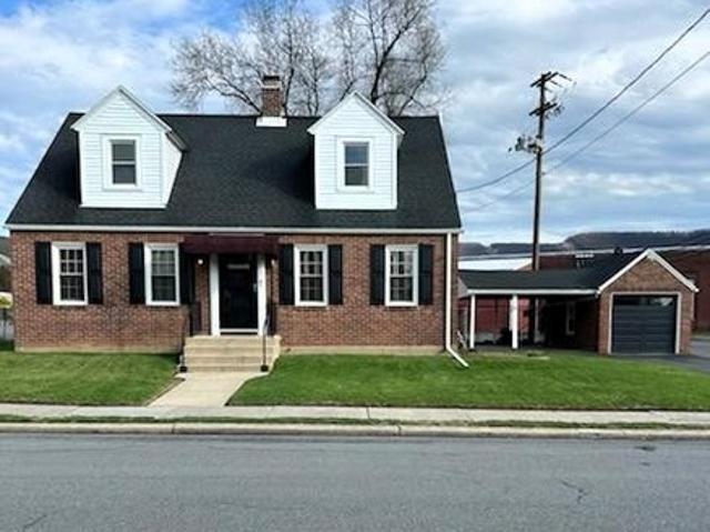 118 E Fleming Ave, Lewistown, PA 17044