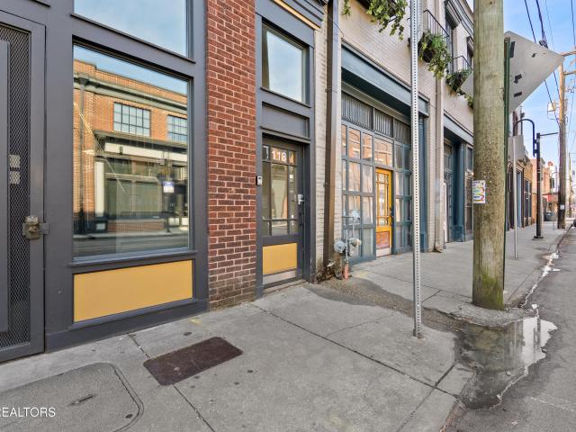 118 E Jackson Ave, Unit 2, Knoxville, TN 37915 | MLS #1333 | Compass