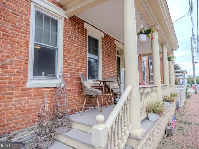 118 E Main Street