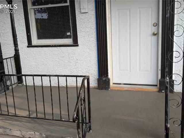 118 E Mesa Avenue