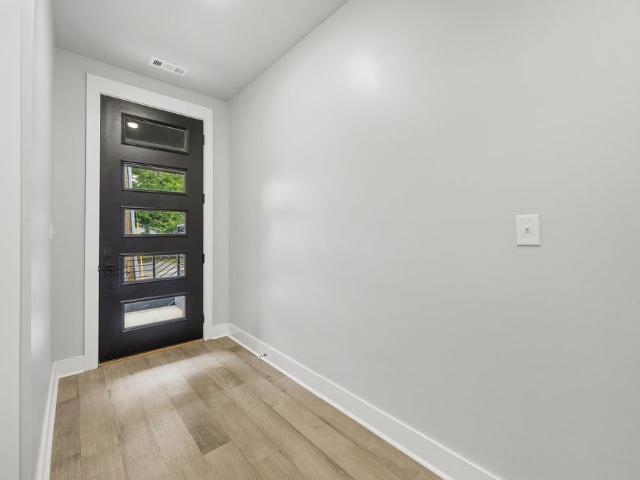118 E Mountain Street