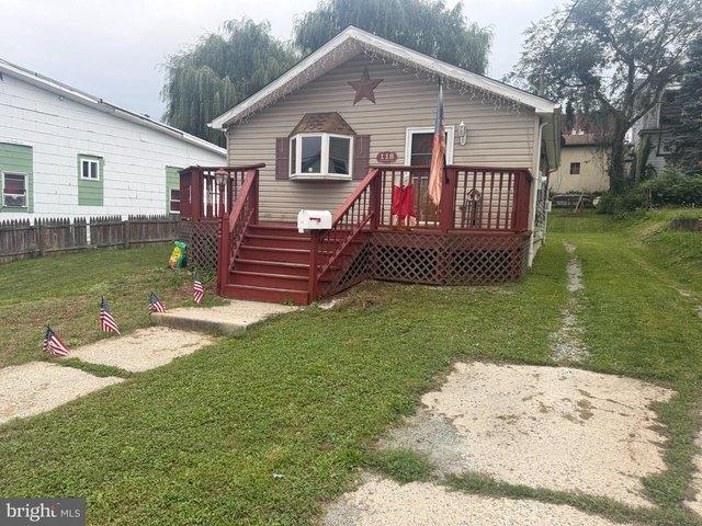 118 E Ruddle St, Coaldale, PA 18218