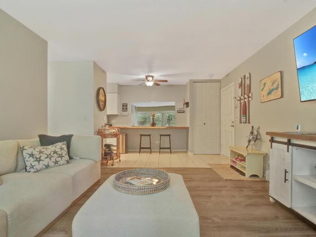 118 Evelyn Ln, Unit D