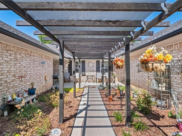 118 Fox Run Place A&B