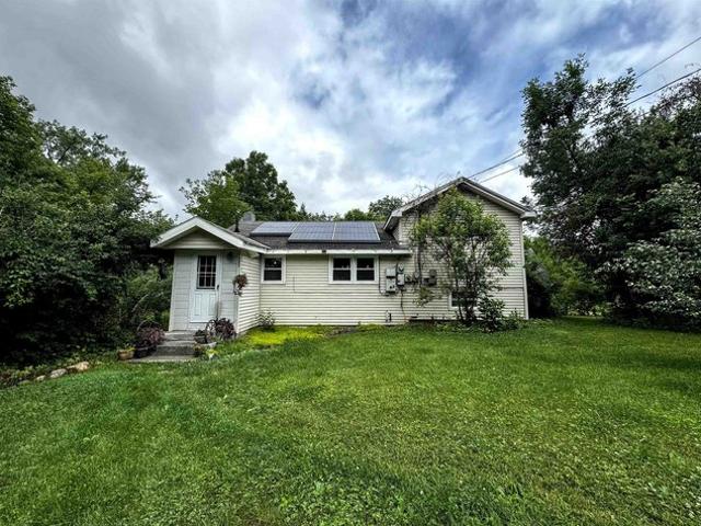 118 Foster Dr, Bennington, VT 05201