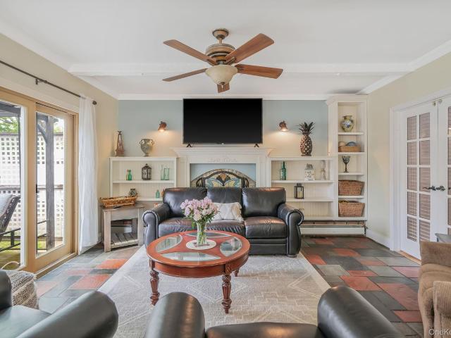 118 Foster Road