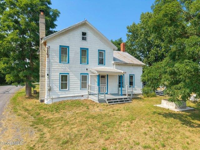 118 Freeds Rd, Howes Cave, NY 12092