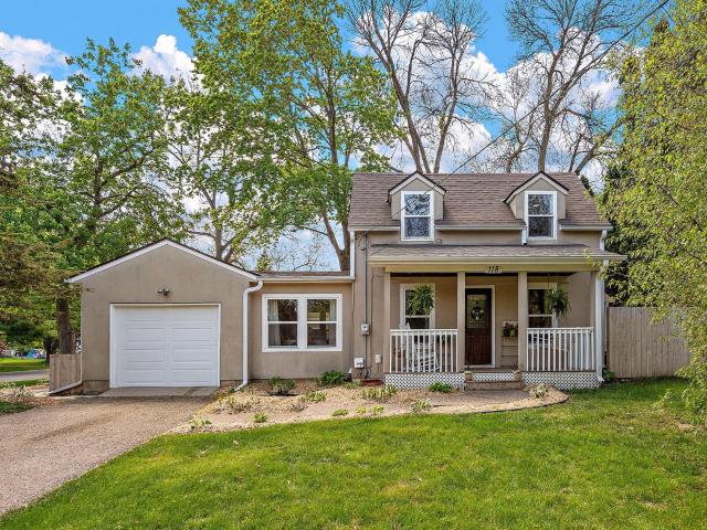 118 Fremont Street E