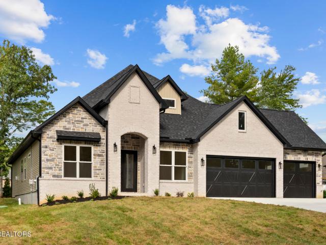118 Hedgewood Point
