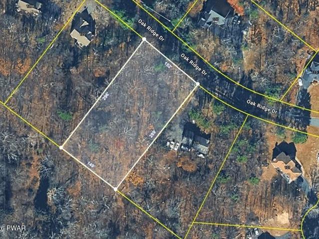 118 Oak Ridge Dr, Milford, PA 18337