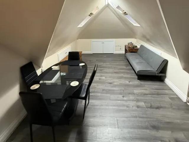118 Old Oak Road, London, W3 7HF, United Kingdom | 3 bed apartment for rent #158245417 | Rentberry