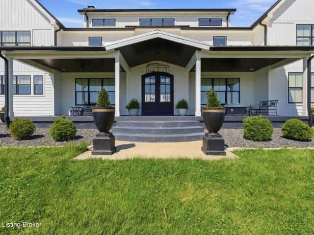 118 Locust Ln