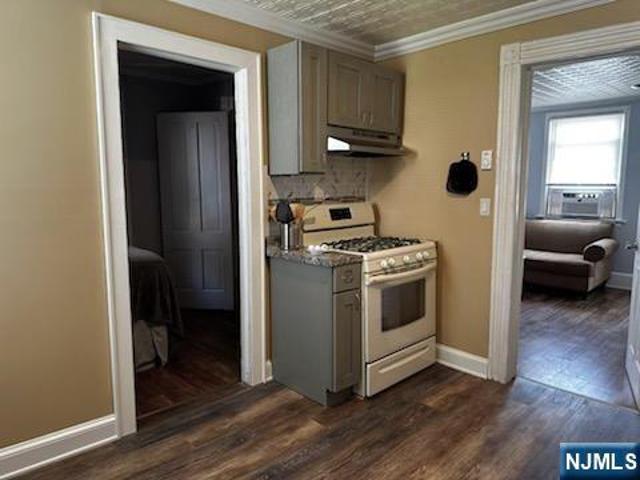 118 Lake Avenue # 2