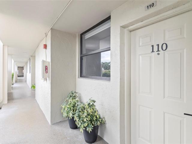 118 Lake Emerald Dr, Oakland Park, FL 33309 | MLS #F10551