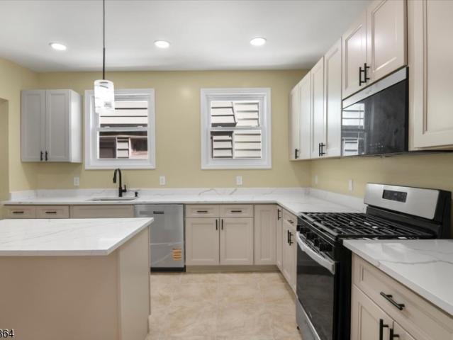 118 Lehigh Ave, Apt 1 #