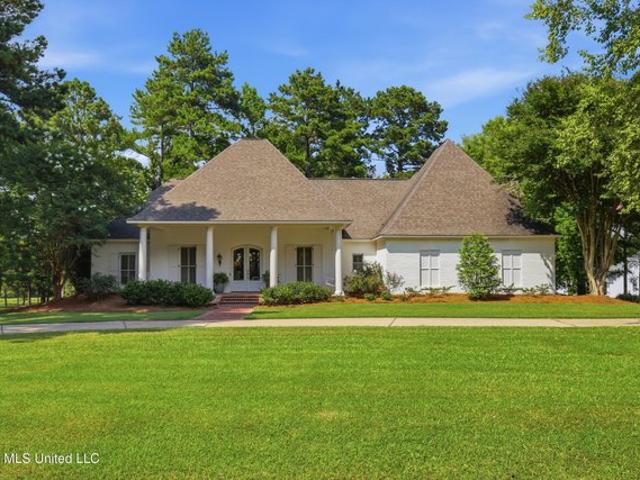 118 Livingston Dr, Madison, MS 39110