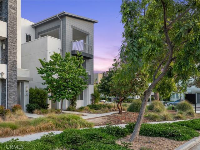 118 Modjeska, Irvine, CA 92618 | Compass
