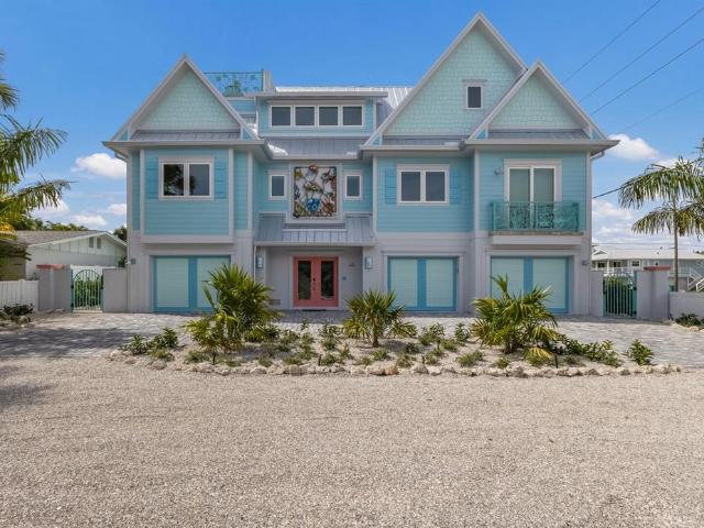 118 Mangrove Ave, Anna Maria, FL 34216 | MLS #A4672 | Compass