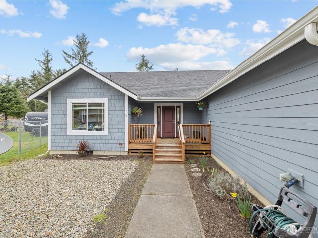 118 Mark Ct SE, Ocean Shores, WA 98569 | MLS #2523