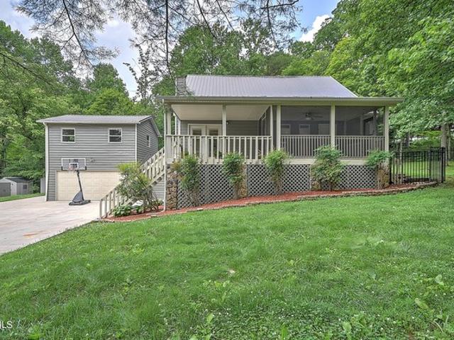 118 Melinda Ln, Johnson City, TN 37604