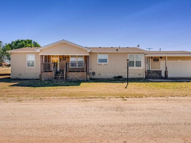 118 Miami Ave, Mobeetie, TX 79061