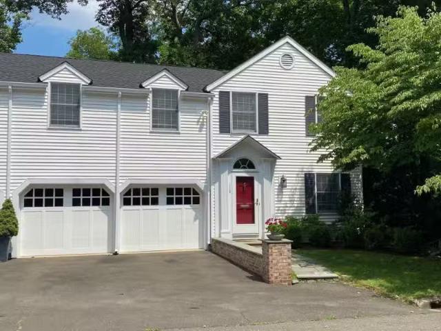 118 Millport Avenue, 118, New Canaan, CT 06840