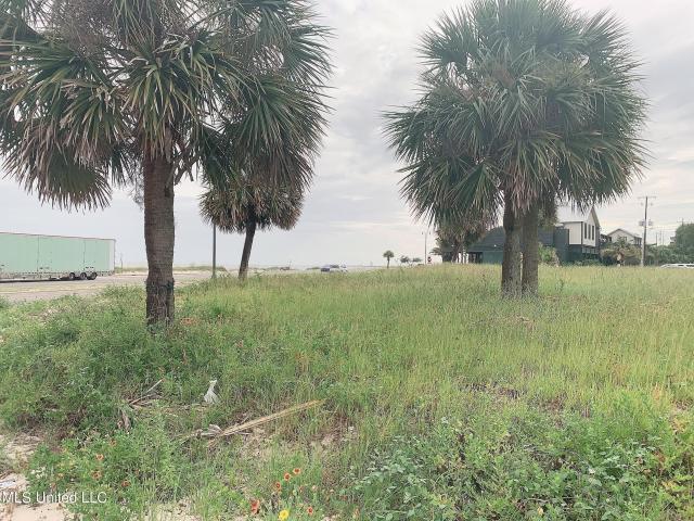 118 Miramar Ave, Biloxi, MS 39530 | MLS #4144 | Compass