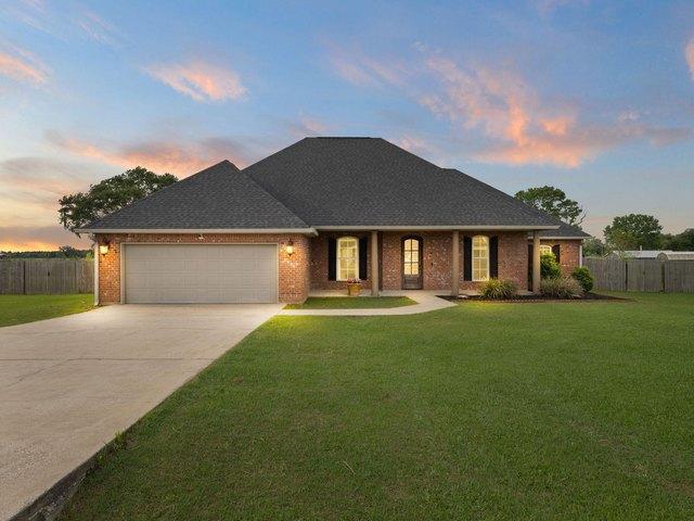 118 Mirante Dr, Leesville, LA 71446