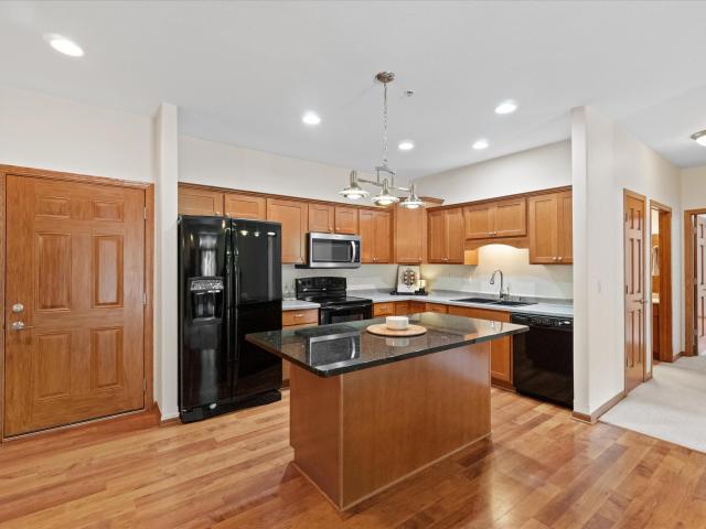 118 N 74th St