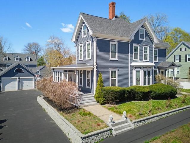 118 N Adams St, Manchester, NH 03104