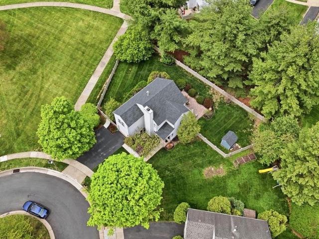 118 N Ascot Ct