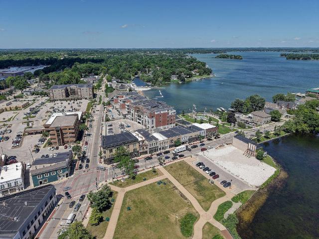 118 N Main St