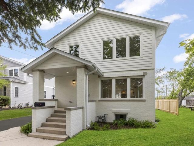 118 N President St, Wheaton, IL 60187