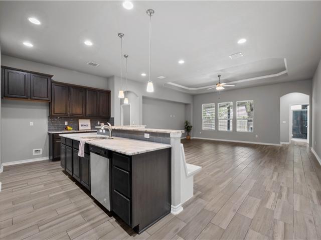 118 Norwood Oaks Drive