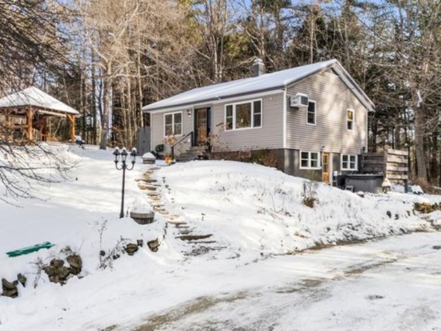 118 North Rd, Sunapee, NH 03782