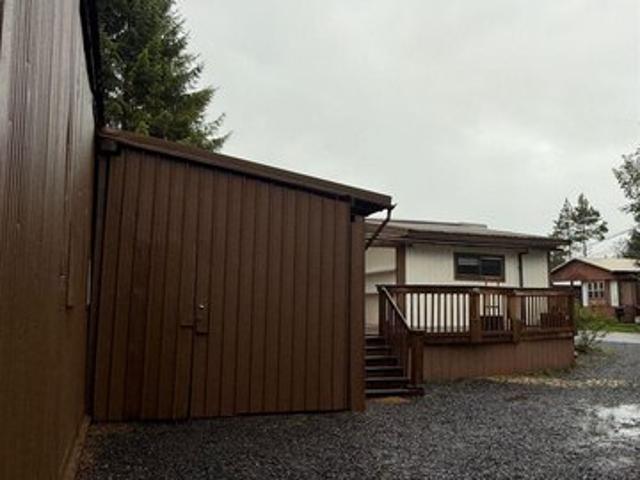 118 S 6th St, Petersburg, AK 99833