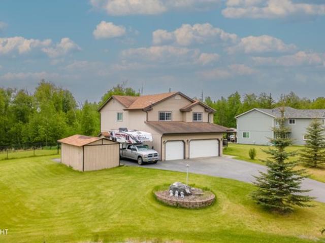 118 S Vickie Cir, Palmer, AK 99645