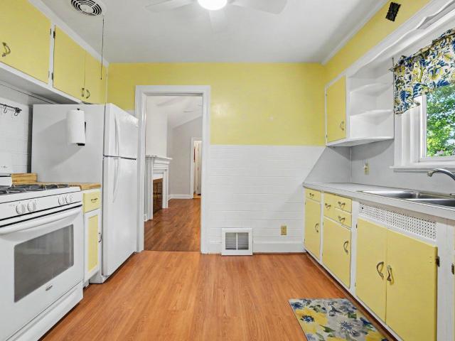 118 S Highland Avenue